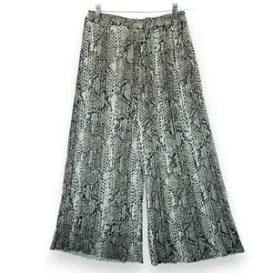 belle france | Pants & Jumpsuits | Nwt Belle France Wide Leg Pleated ...